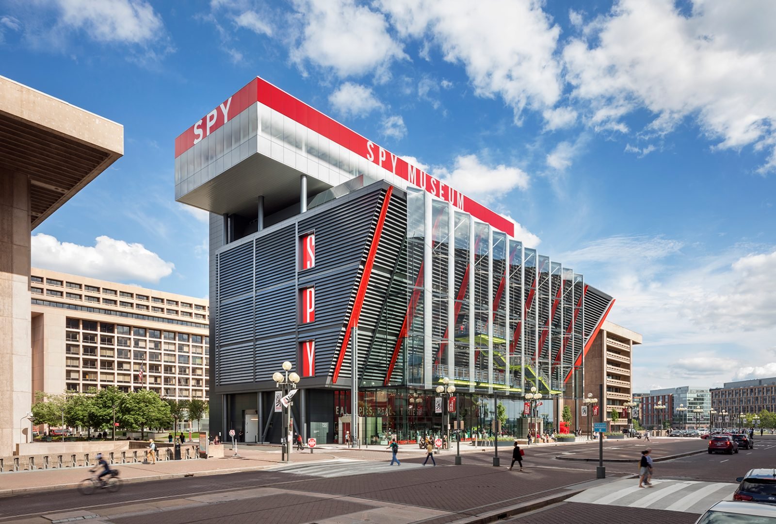 MIAV | Industrial Automation - Multimedia Systems, Show Control and Design